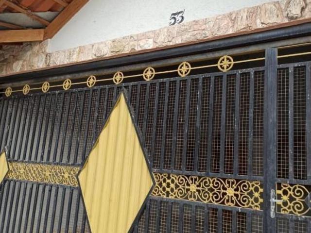 Casa para Venda em Salto, Residencial Santa Madre Paulina, 2 dormitórios, 1 suíte, 3 banheiros, 3 va