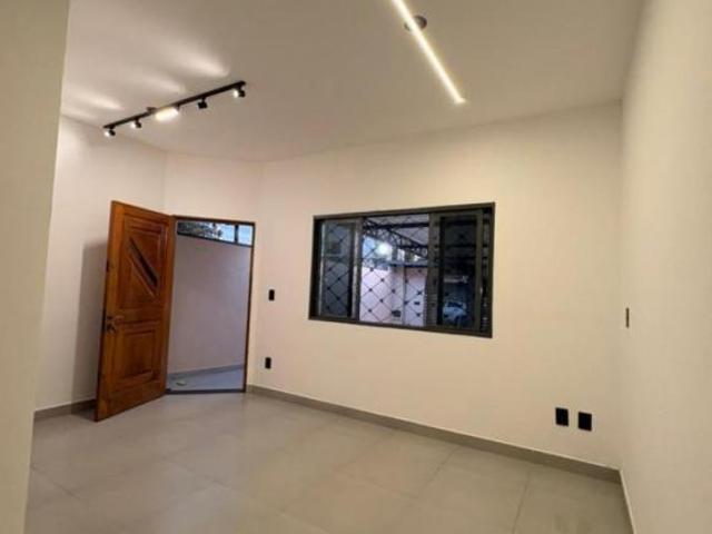 Casa para Venda em Salto, Residencial Parque Laguna, 2 dormitórios, 1 suíte, 2 banheiros, 3 vagas