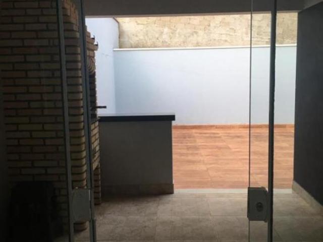 Casa para Venda em Salto, Vila dos Eucaliptos, 2 dormitórios, 1 suíte, 3 banheiros, 2 vagas