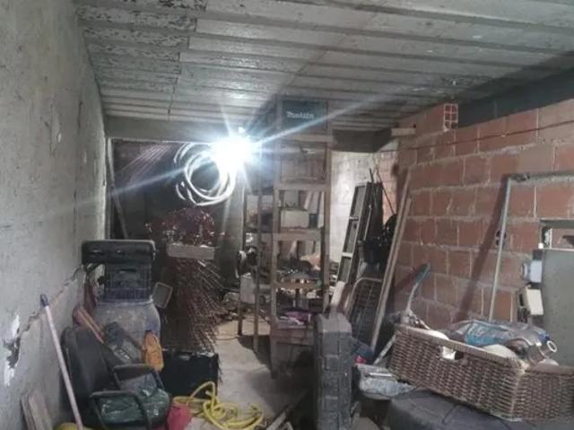 Casa para Venda em Santo André, CONDOMINIO MARACANÃ, 1 dormitório, 1 banheiro, 2 vagas