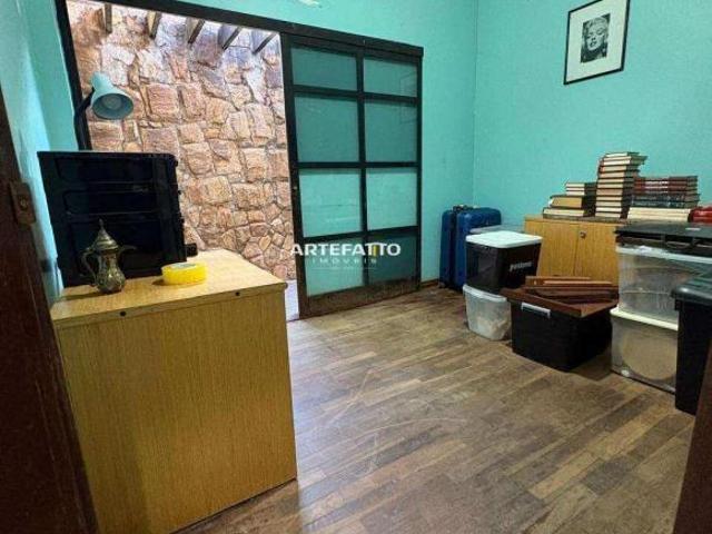 Casa para venda em Santo Agostinho de 199.00m² com 3 Quartos, 2 Suites e 2 Garagens