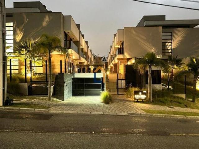 Casa para venda em Santo Inácio de 279.00m² com 3 Quartos, 3 Suites e 3 Garagens