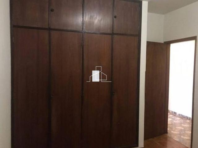 Casa para venda em Santos Dumont de 300.00m² com 3 Quartos, 1 Suite e 4 Garagens