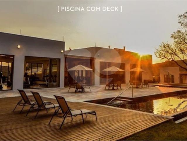 Casa para venda em Santa Cândida em Vinhedo São Paulo de 284.00m² com 3 Quartos, 2 Suítes e 4 Garagens