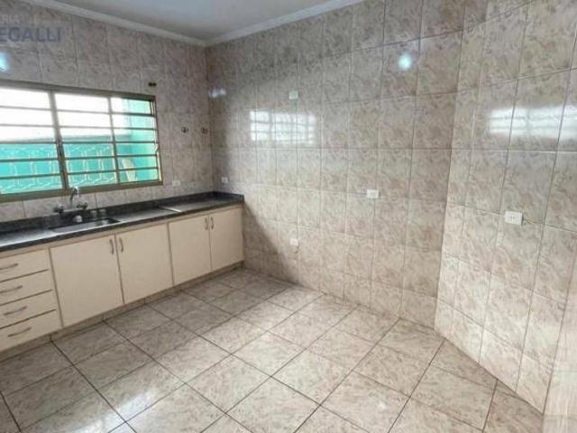 Casa para venda em Santa Cecília de 150.00m² com 3 Quartos, 1 Suite e 3 Garagens