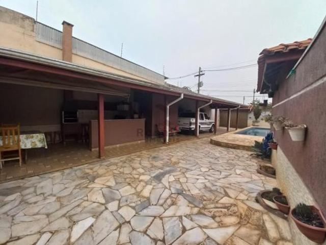 Casa para venda em Santa Cecília de 177.00m² com 4 Quartos, 2 Suites e 2 Garagens