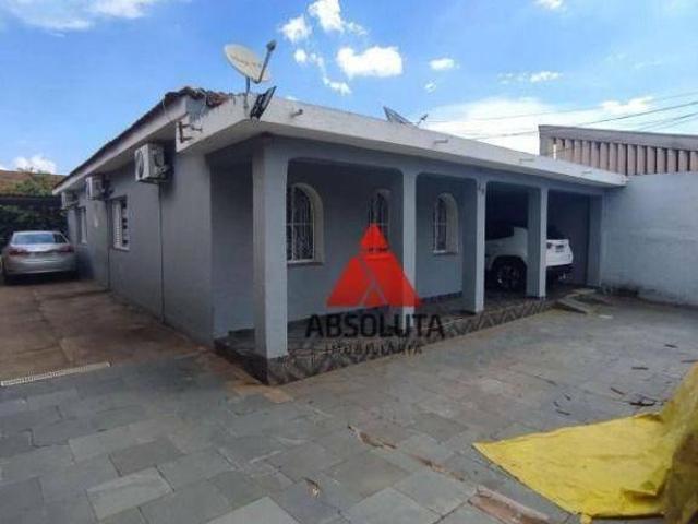 Casa para venda em Santa Cruz de 120.00m² com 3 Quartos, 1 Suite e 4 Garagens