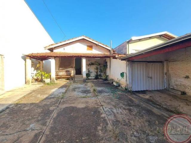 Casa para venda em Santa Cruz de 151.00m² com 2 Quartos, 1 Suite e 2 Garagens