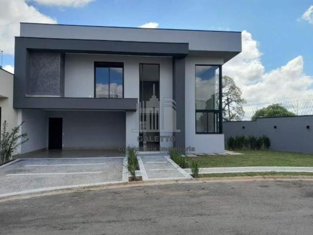 Casa para venda em SANTA CRUZ de 230.00m² com 3 Quartos, 3 Suites e 2 Garagens