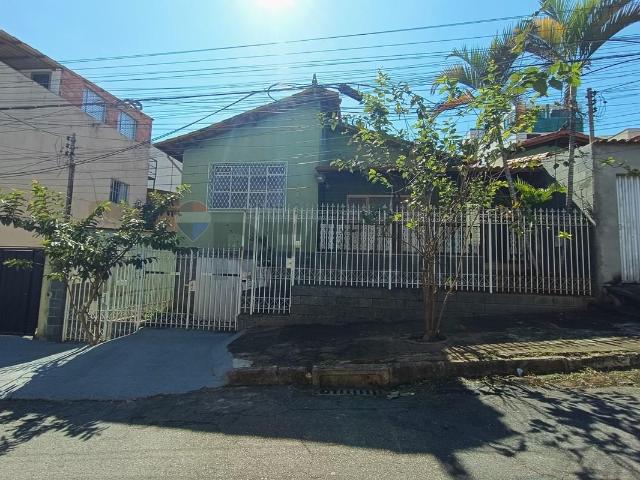 Casa para venda em Santa Cruz Industrial em Contagem Minas Gerais de 360.00m² com 5 Quartos, 1 Suíte e 4 Garagens