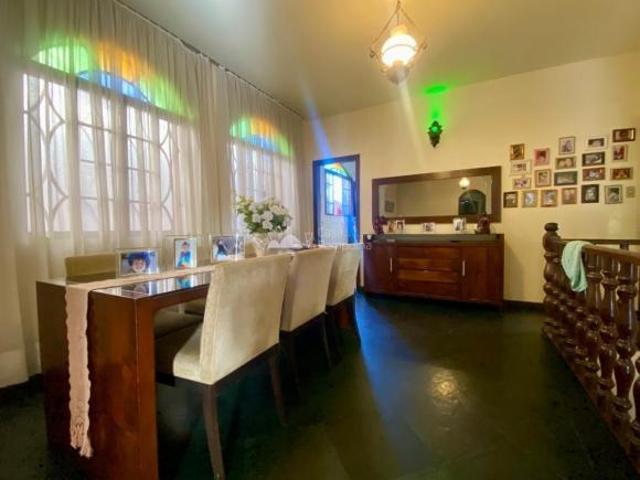 Casa para venda em Santa Amélia, Belo Horizonte