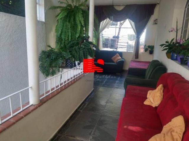 Casa para venda em Santa Efigênia, Belo Horizonte
