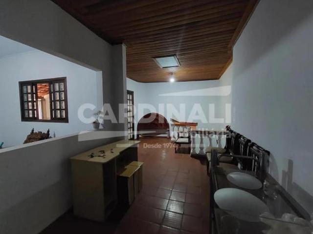 Casa para venda em Santa Eudóxia de 150.00m² com 3 Quartos, 1 Suite e 2 Garagens
