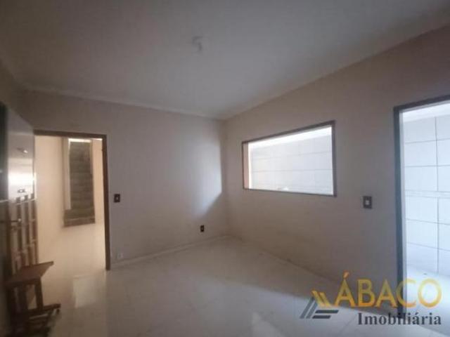 Casa para venda em Santa Felicia de 100.00m² com 4 Quartos, 2 Suites e 2 Garagens