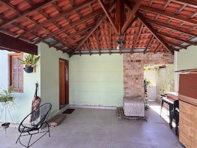 Casa para venda em Santa Isabel de 132.00m² com 3 Quartos, 1 Suite e 5 Garagens