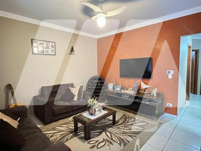 Casa para venda em Santa Mônica de 197.00m² com 3 Quartos e 1 Suite