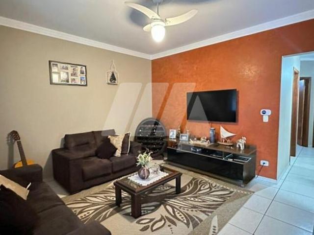 Casa para venda em Santa Mônica de 197.00m² com 3 Quartos e 1 Suite