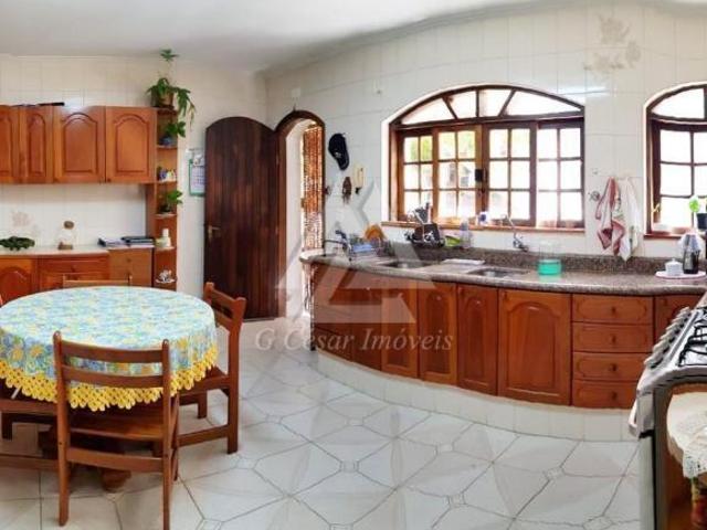 Casa para venda em Santa Maria de 424.00m² com 5 Quartos, 1 Suite e 4 Garagens