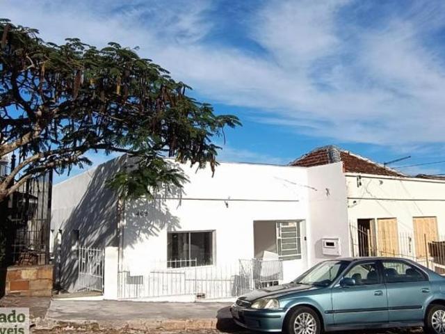 Casa para Venda em Santa Maria, Itararé, 3 dormitórios, 1 suíte, 3 banheiros, 1 vaga