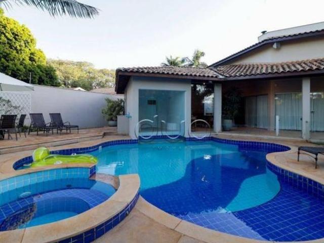 Casa para venda em Santa Rita de 422.00m² com 4 Quartos, 4 Suites e 6 Garagens