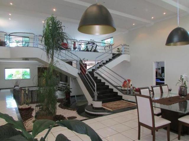 Casa para venda em Santa Rita de 592.00m² com 6 Quartos, 3 Suites e 5 Garagens