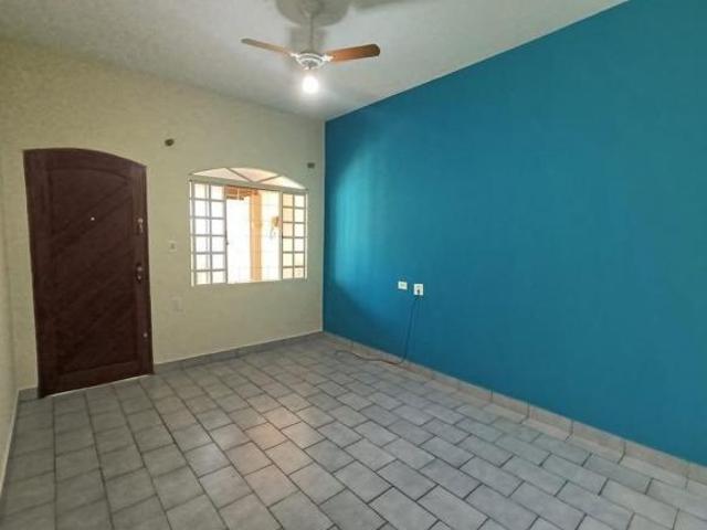 Casa para venda em Santa Rita de 250.00m² com 2 Quartos e 3 Garagens