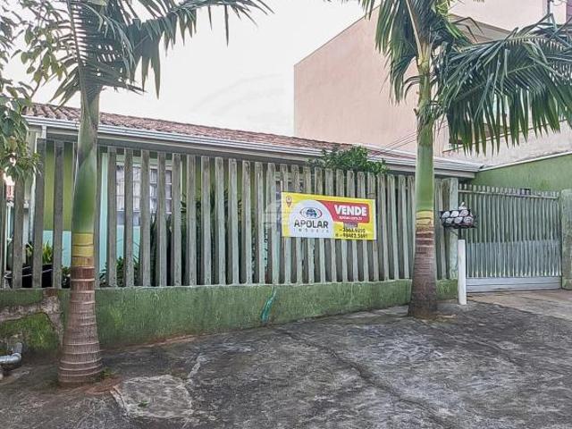 Casa para venda em Santa Terezinha de 200.00m² com 3 Quartos e 1 Garagem