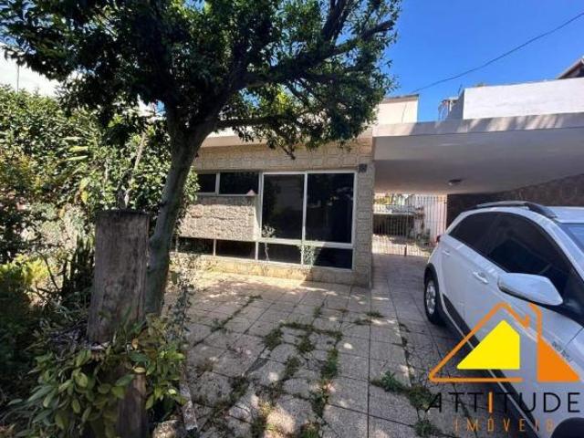 Casa para venda em Santa Terezinha de 221.00m² com 3 Quartos, 1 Suite e 8 Garagens