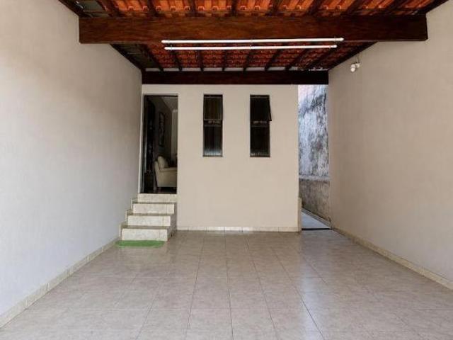 Casa para venda em Santa Terezinha de 95.00m² com 2 Quartos, 1 Suite e 2 Garagens
