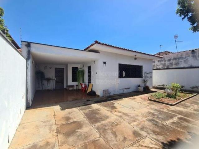 Casa para venda em Santana de 267.00m² com 3 Quartos e 3 Garagens