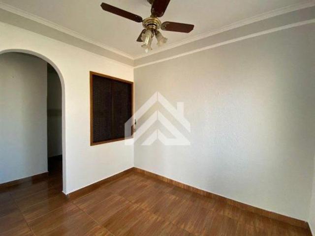 Casa para venda em Santana de 280.00m² com 3 Quartos, 1 Suite e 2 Garagens