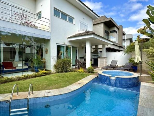 Casa para Venda em Santana de Parnaíba, Tamboré, 4 dormitórios, 4 suítes, 8 banheiros, 6 vagas