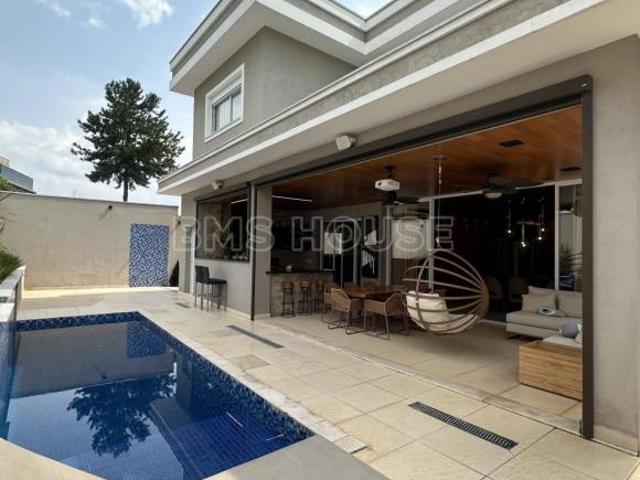 Casa para Venda em Santana de Parnaíba, Alphaville, 4 dormitórios, 4 suítes, 6 banheiros, 4 vagas