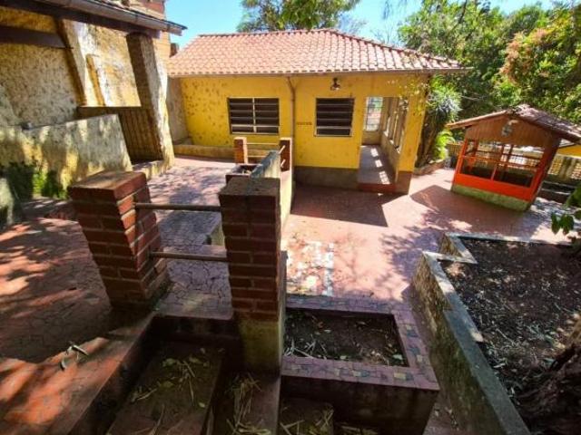 Casa para Venda em Santana de Parnaíba, Centro