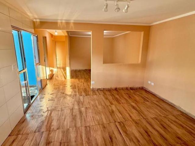Casa para Venda em Santana de Parnaíba, Suru, 3 dormitórios, 2 banheiros, 1 vaga