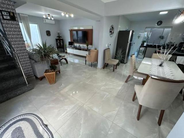 Casa para venda em Sarzedo