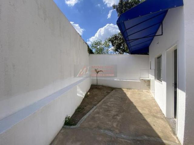Casa para Venda em Sarzedo, Brasília, 2 dormitórios, 1 banheiro, 1 vaga