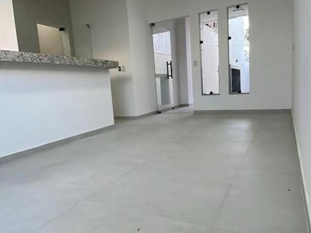 Casa para Venda em Sete Lagoas, Nova Serrana, 2 dormitórios, 1 suíte, 1 banheiro, 2 vagas