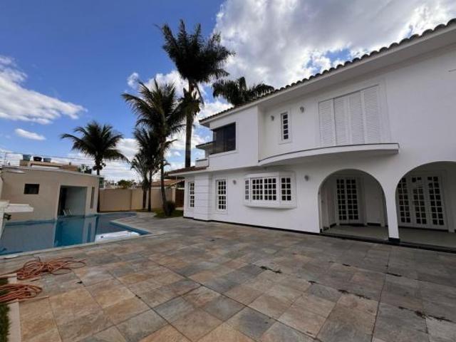 Casa para Venda em Sete Lagoas, Recanto da Serra, 4 dormitórios, 4 suítes, 2 banheiros, 4 vagas