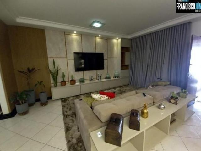Casa para venda em Setor Aeroporto, Goiânia