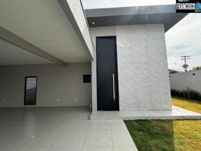 Casa para venda em Setor dos Funcionários, Goiânia