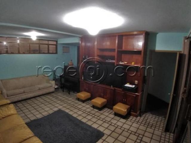 Casa para venda em Setor Sul, Goiânia