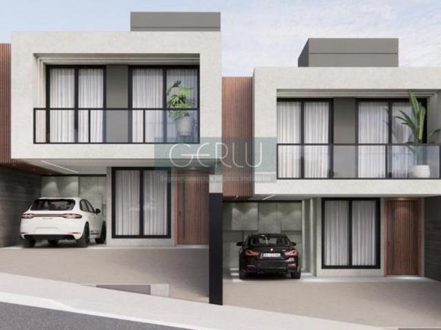 Casa para venda em Senhora Das Graças de 213.00m² com 3 Quartos, 1 Suite e 3 Garagens