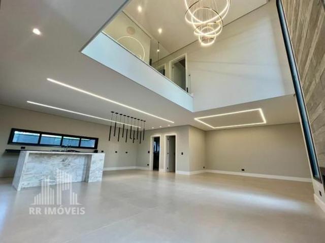 Casa para venda em Sítio Do Morro de 335.00m² com 3 Quartos, 3 Suites e 4 Garagens