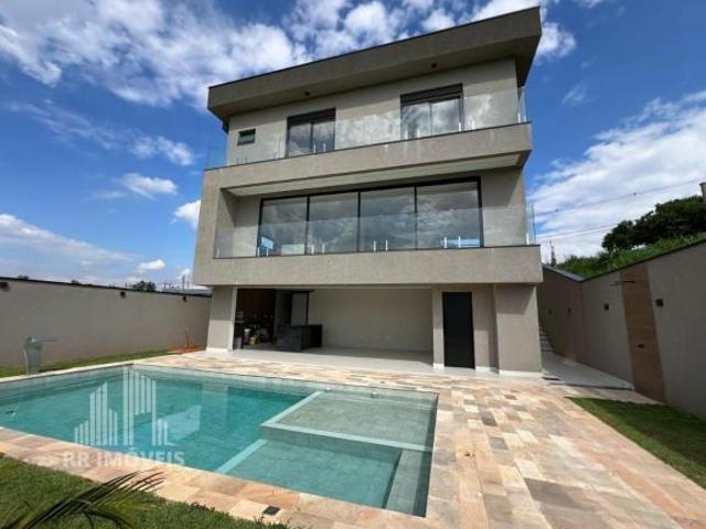 Casa para venda em Sítio Do Morro de 372.00m² com 4 Quartos, 4 Suites e 6 Garagens