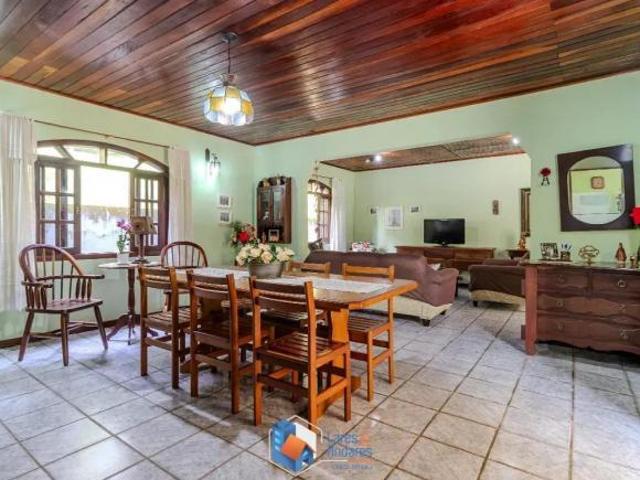 Casa para venda em Sítio Represa com 5 quartos, sendo 4 suítes, 365m²