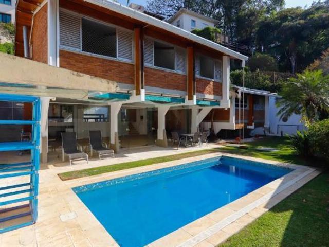 Casa para venda em Sumaré com 3 quartos, sendo 1 suíte, 359m²