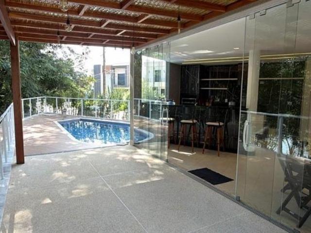 Casa para venda em Suru de 417.00m² com 3 Quartos, 3 Suites e 6 Garagens