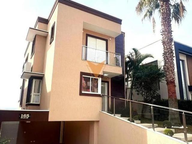 Casa para venda em Suru de 10.00m² com 3 Quartos, 3 Suites e 4 Garagens