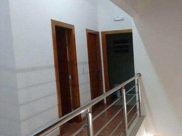 Casa para venda em Suru de 300.00m² com 5 Quartos, 1 Suite e 3 Garagens